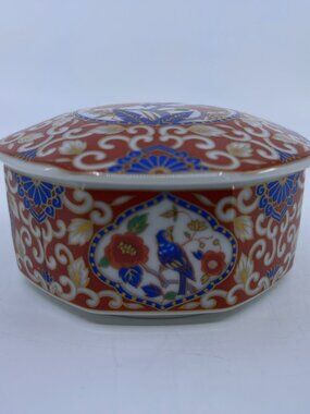 Takahashi | Accents | Vintage Takahashi Porcelain Trinket Box With Lid ...
